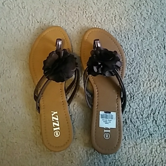 Izzy | Shoes | Izzy Sandals | Poshmark
